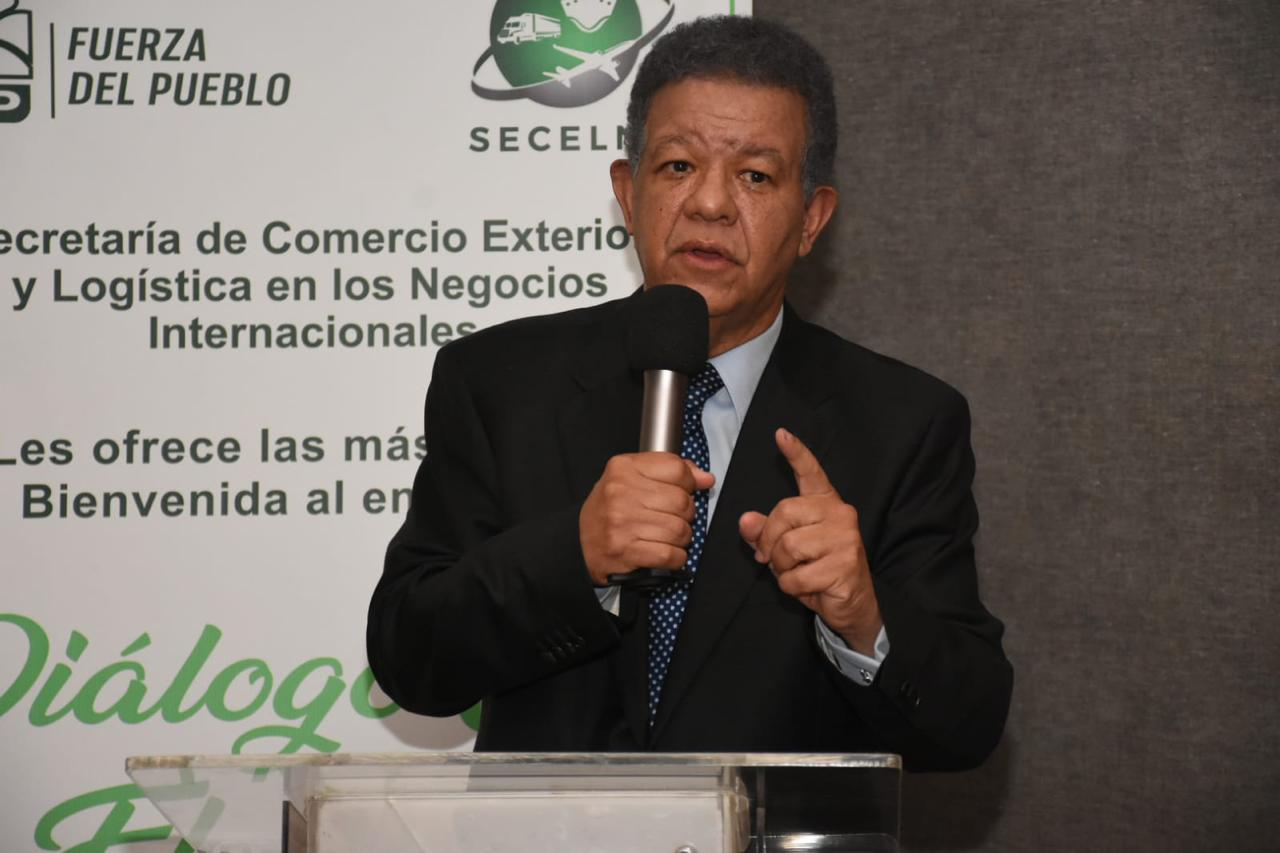 Leonel Fernández calificó el 2025 como un "año horrible" para RD - RDE ...